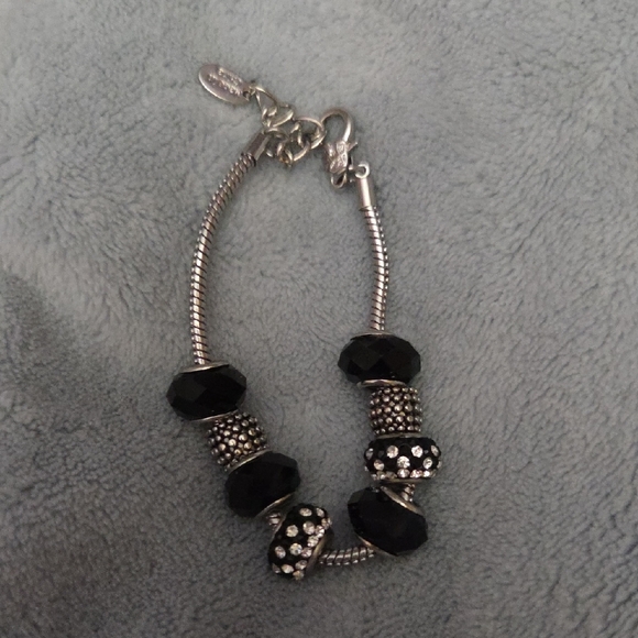charmed feeling's | Jewelry | Charmed Feelings Elegant Black And Silver ...